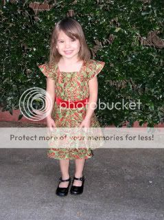 Simplicity Childs dress 4273 pattern review by JodiB