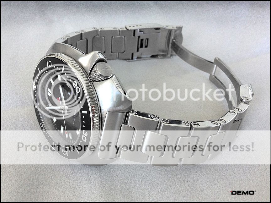 New Dagaz Typhoon T-II - The Dive Watch Connection