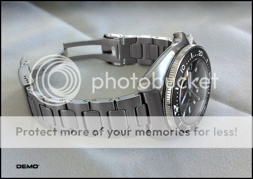 New Dagaz Typhoon T-II - The Dive Watch Connection