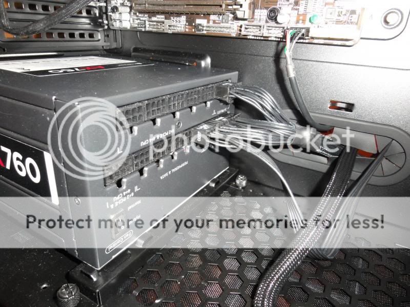 Where does the CPU connector plugin on the Power Supply? | Tom's ...