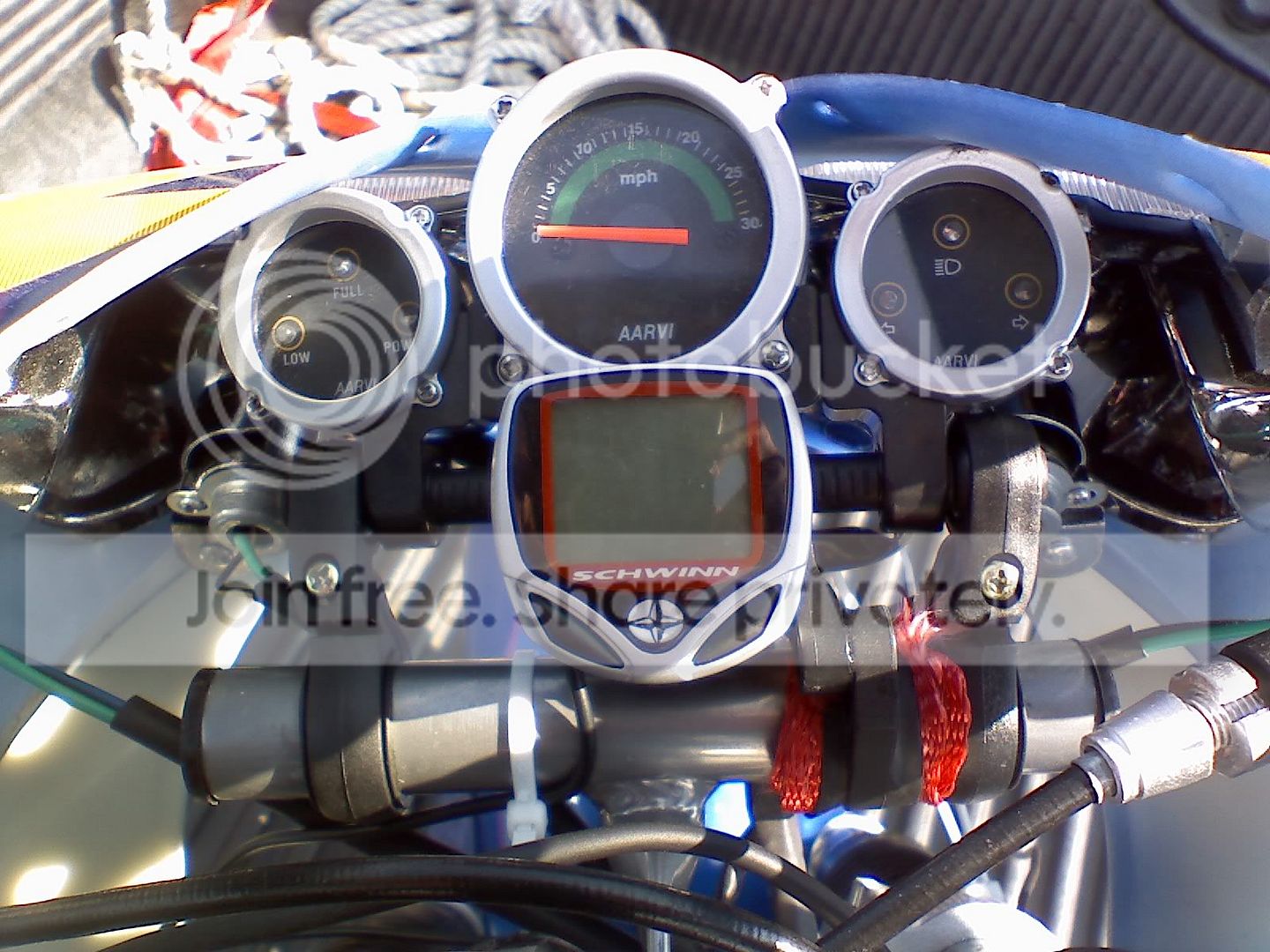 Speedometer install | Pocketbike Forum