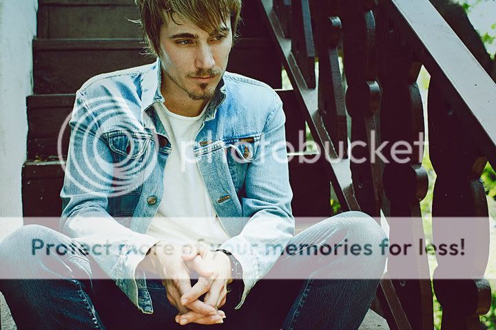 Jake Newton Sings and Makes Funny | Western Key